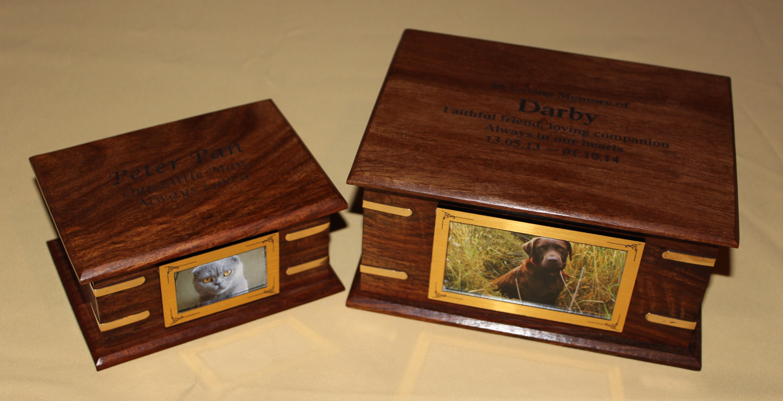 Urns : Loving Tributes